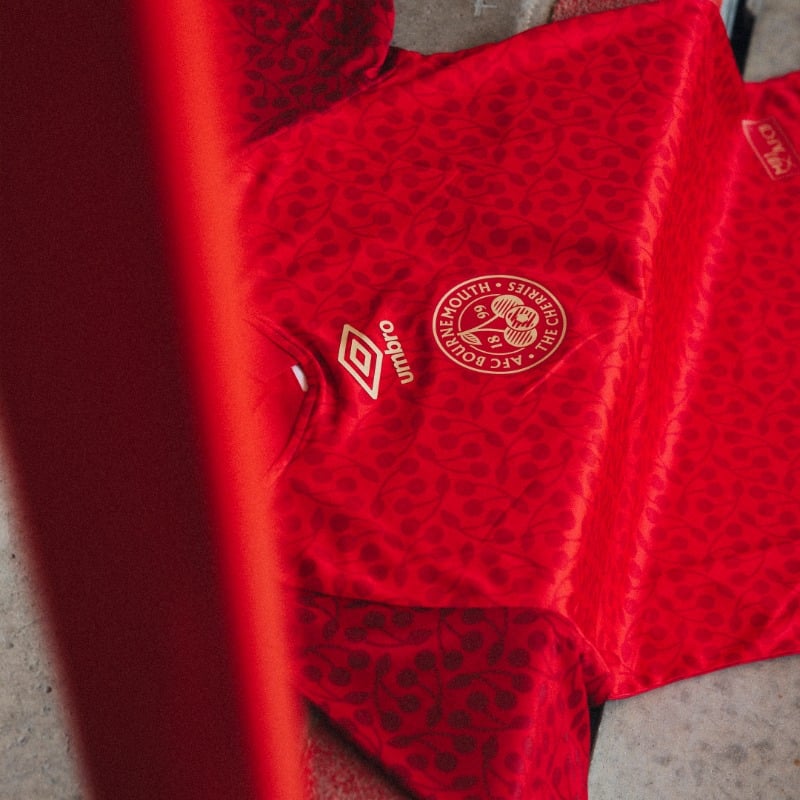 Bournemouth dévoile des maillots spéciaux avec Michael B. Jordan