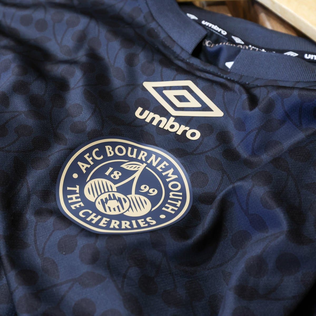 Bournemouth dévoile des maillots spéciaux avec Michael B. Jordan