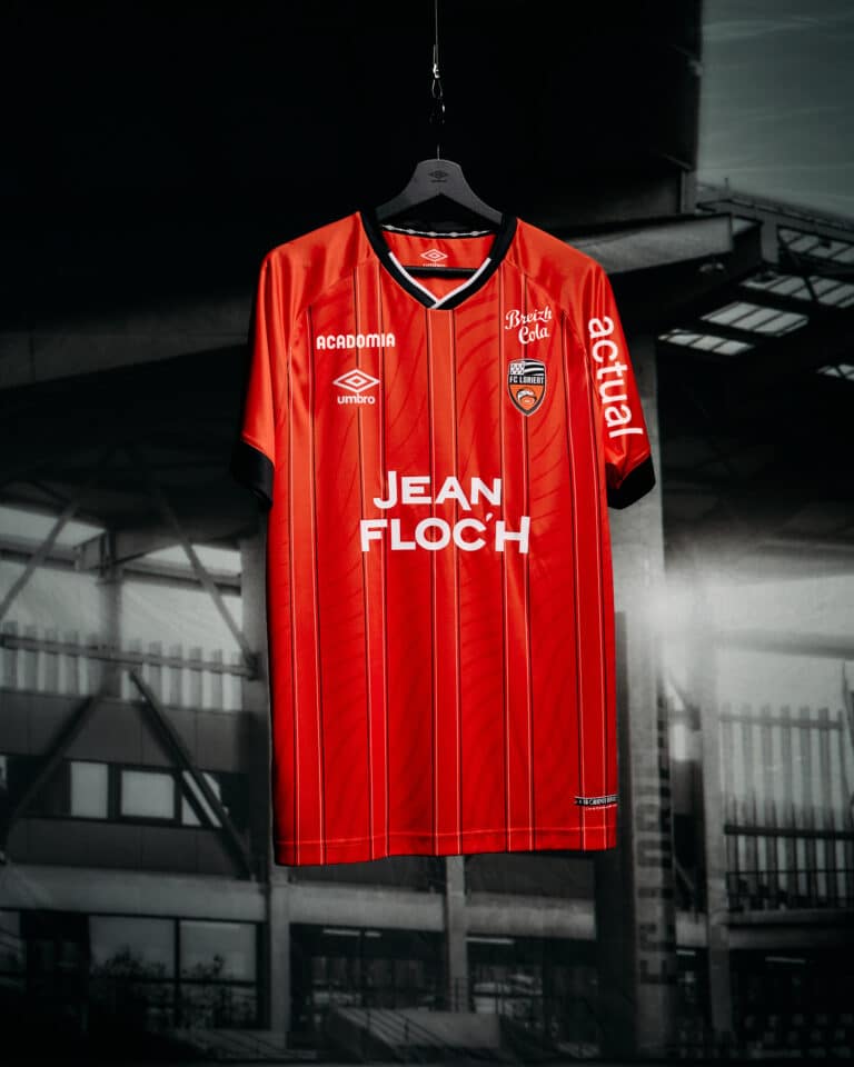 Des détails subtiles sur le maillot domicile 2024-2025 de Lorient