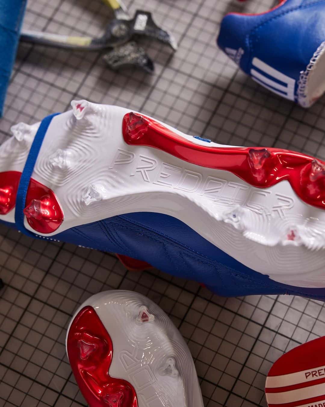 adidas relance la mythique Predator Mania "Japan Blue"