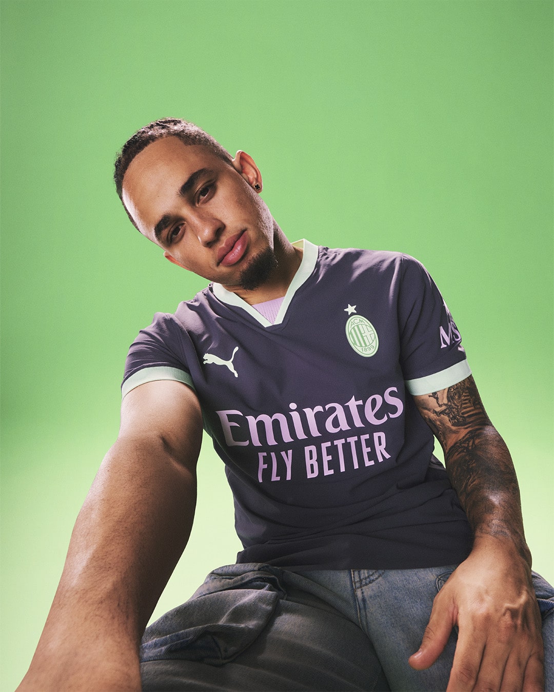 Un étonnant maillot third gris et vert pour l'AC Milan