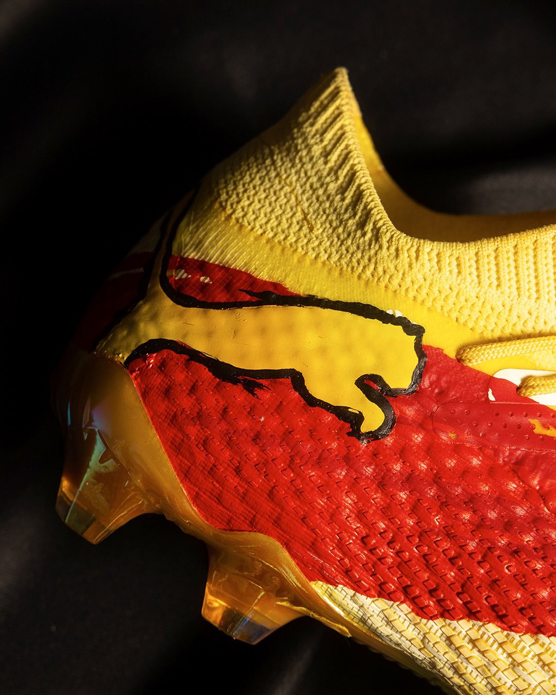 Carvajal et Cucurella reçoivent des crampons PUMA personnalisés