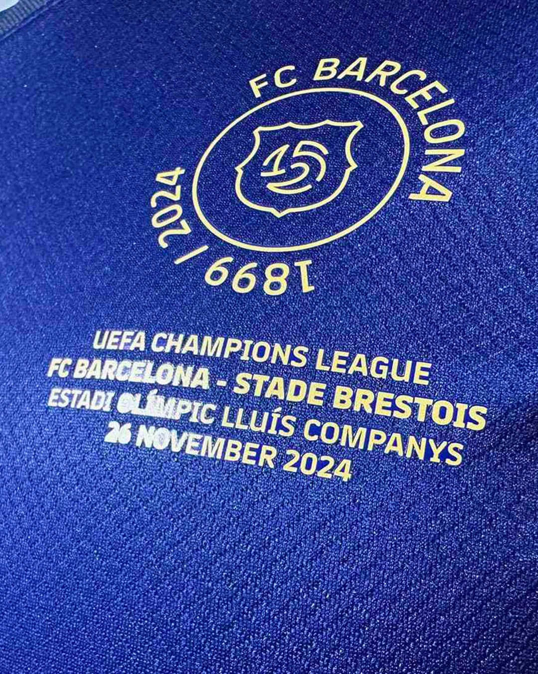 FC Barcelone : un badge spécial sur le maillot face à Brest