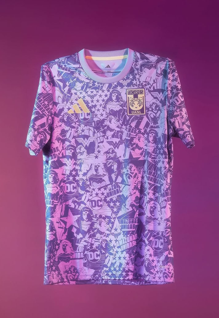 Un maillot Wonder Woman pour les Tigres Femenil