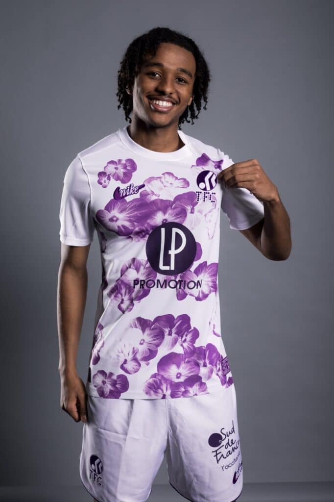 Maillot TFC : Visionnaire, la marque de BigFlo & Oli est de retour