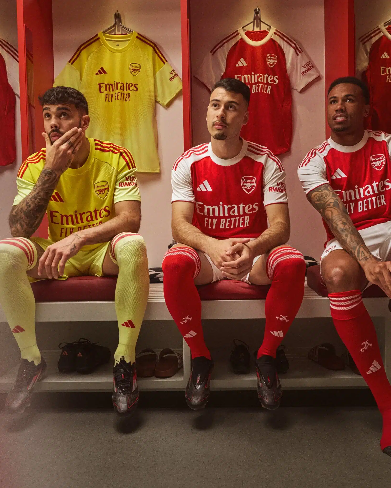 Arsenal dévoile son maillot 2025-2026, riche en symboles