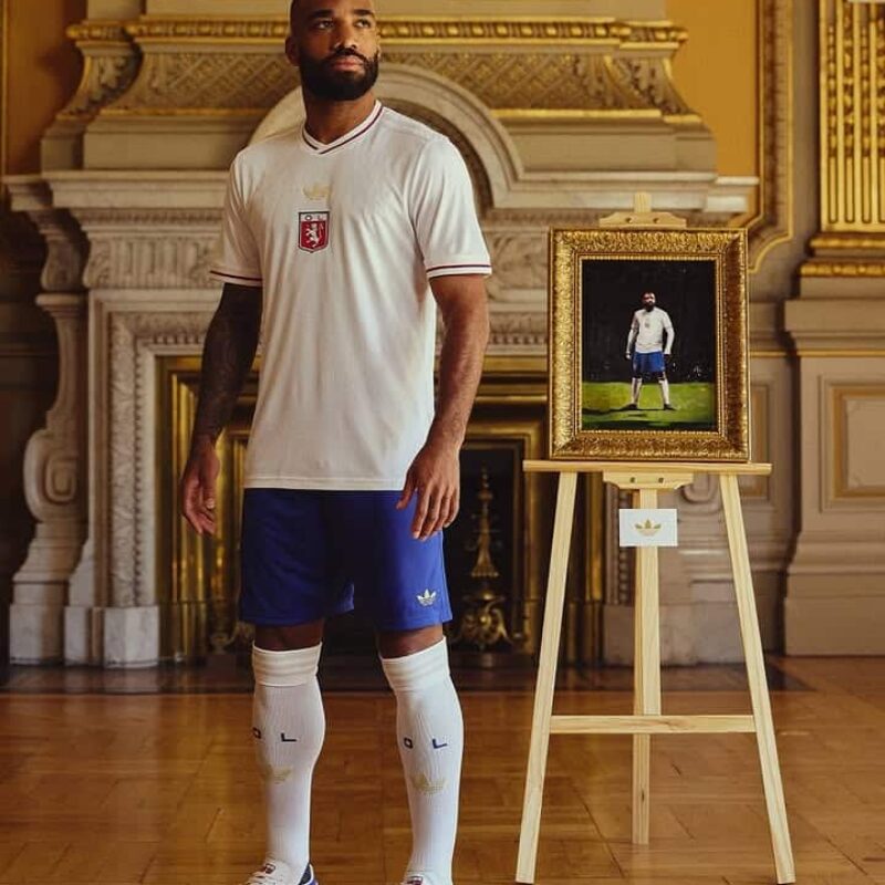 Maillot de l’OL anniversaire : vers une nouvelle vente à la rentrée