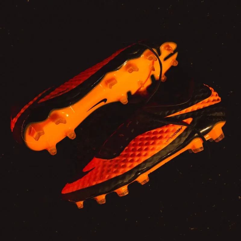 Nike réédite la première Hypervenom de 2013
