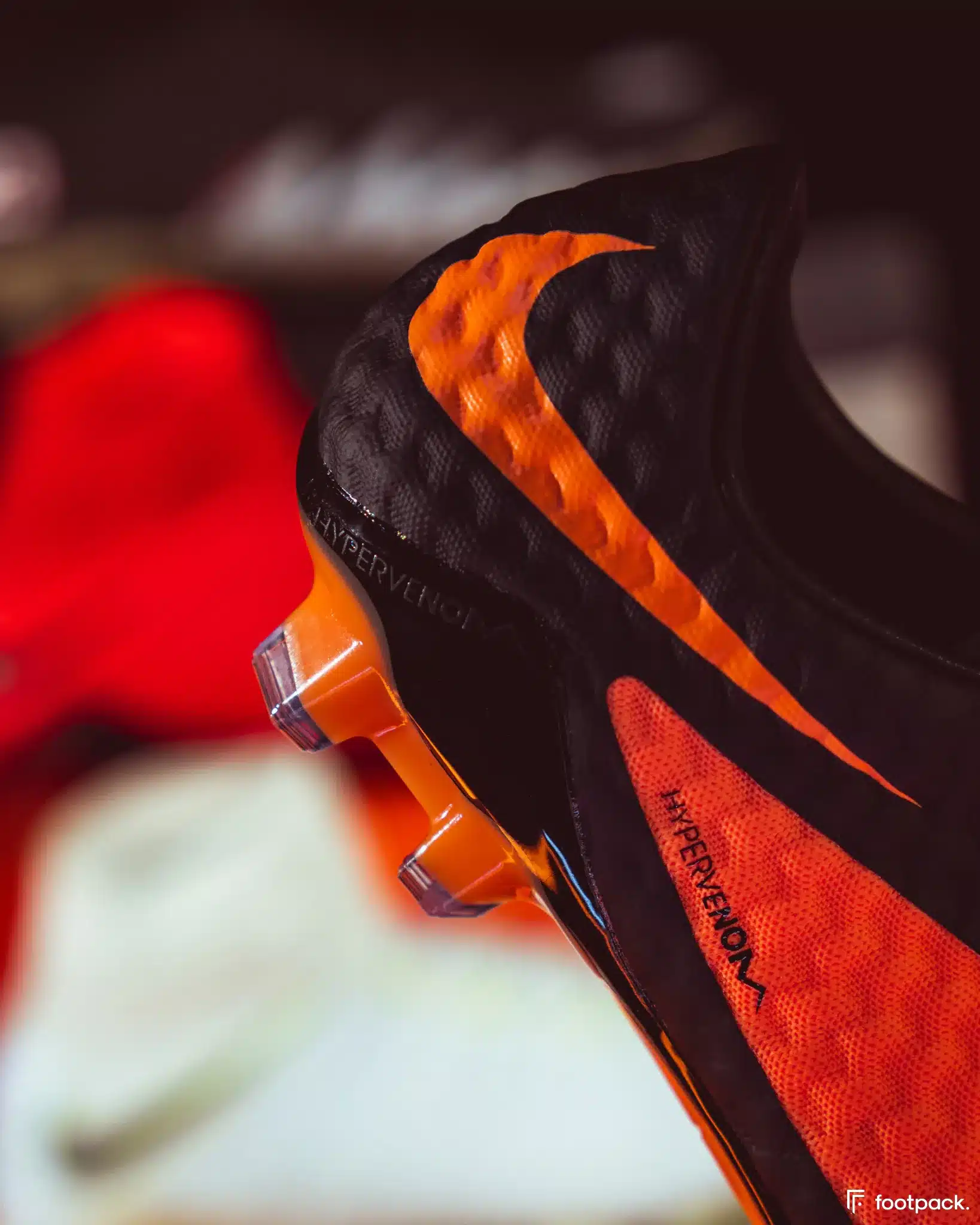 Nike réédite la première Hypervenom de 2013