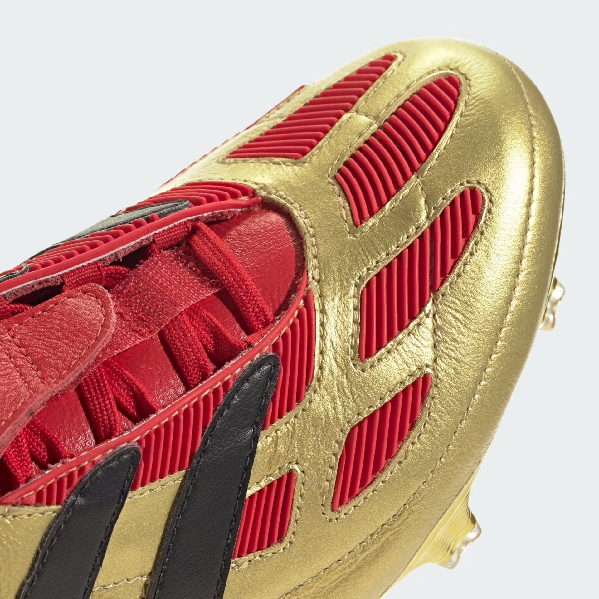 adidas réédite la Predator Precision dorée de Zidane en 2001