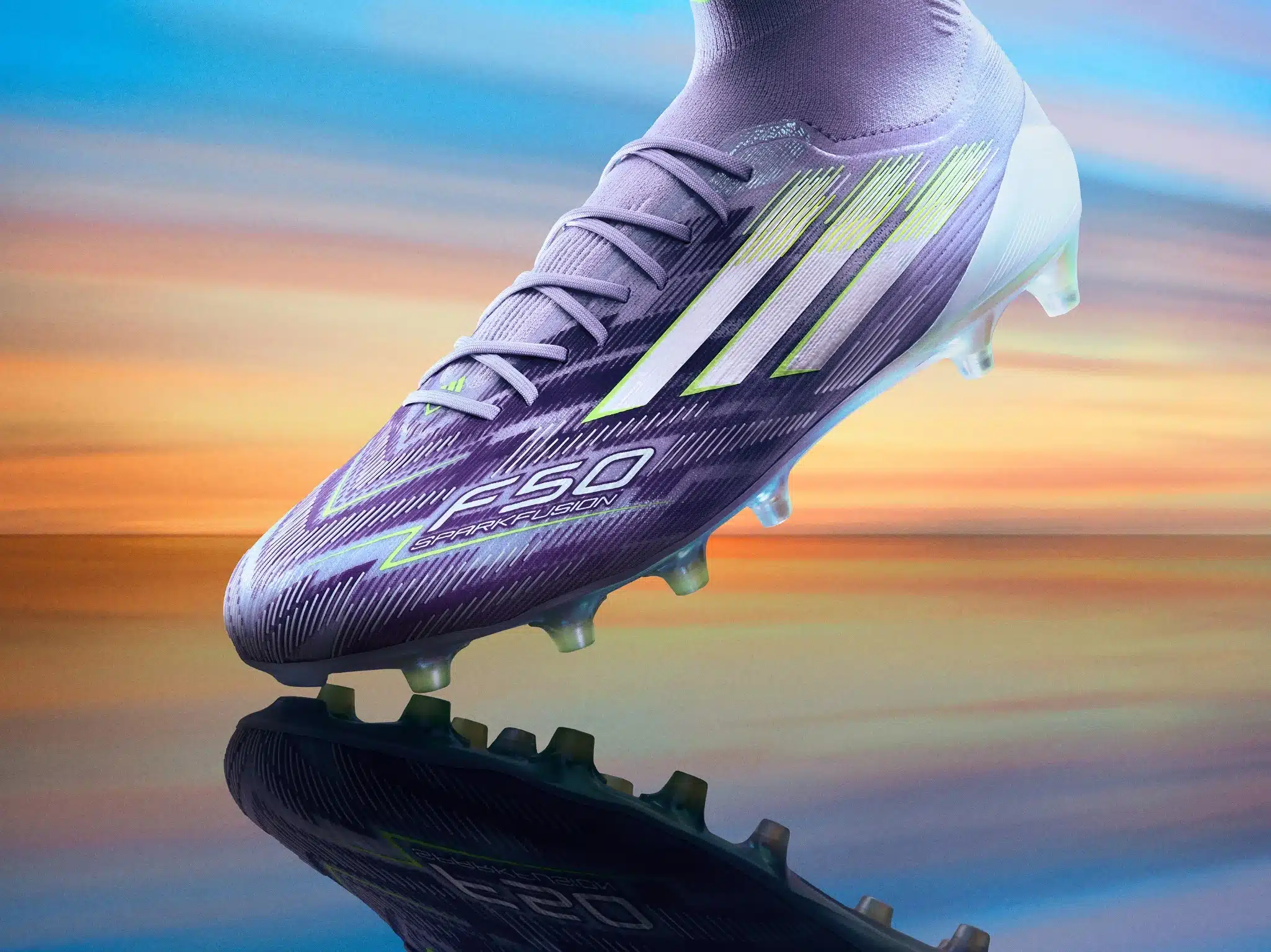 F50 Sparkfusion : adidas dévoile sa chaussure 100% féminine