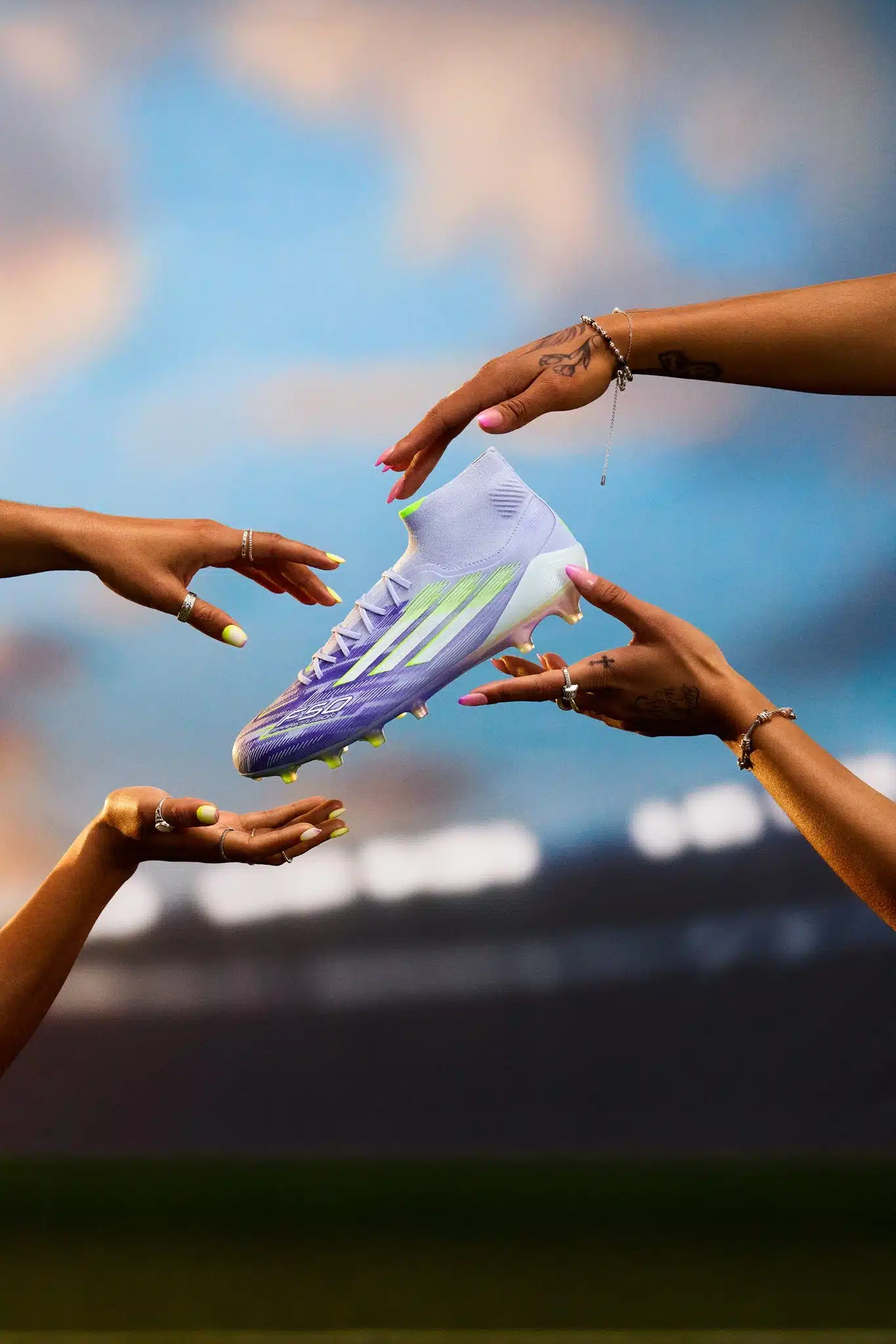 F50 Sparkfusion : adidas dévoile sa chaussure 100% féminine