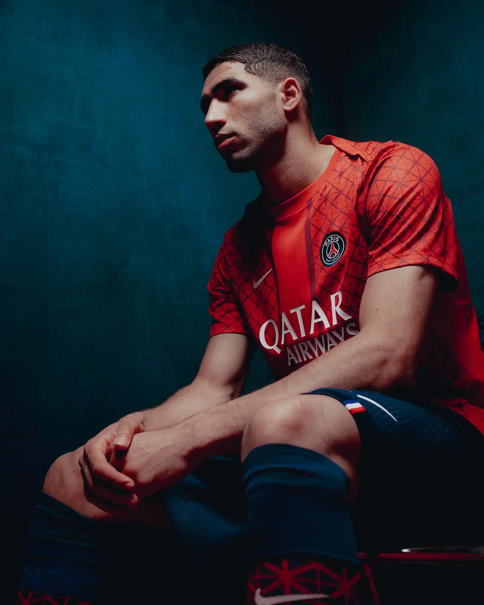 Maillot PSG : la Tour Eiffel inspire le nouveau maillot 2025-2026