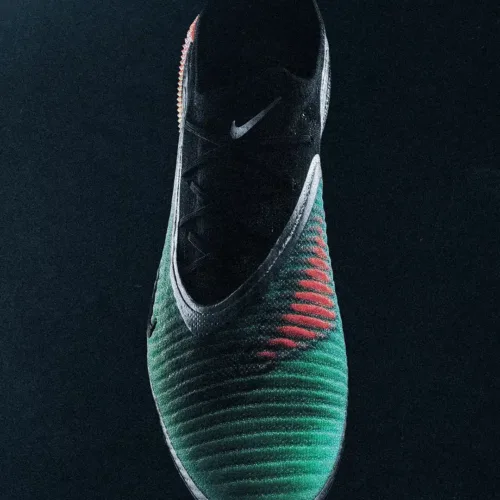 Nike Phantom 6 : de 65€ à 280€, on décortique toute la gamme