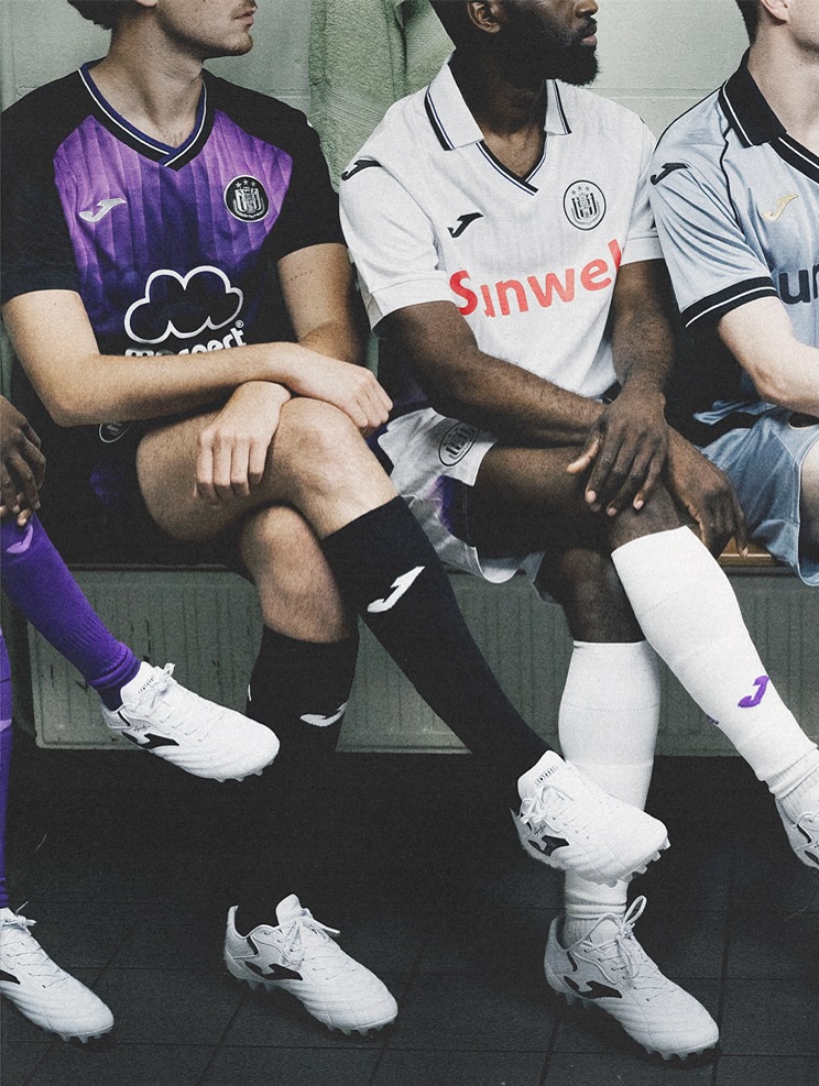 L'incroyable présentation des nouveaux maillots d'Anderlecht