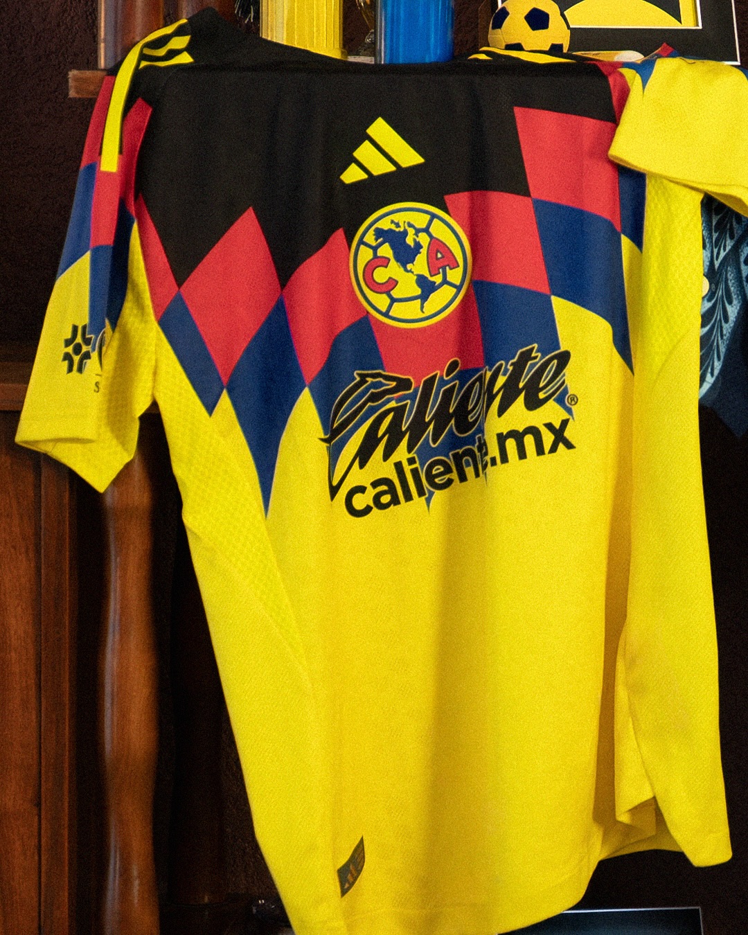 adidas dévoile les deux nouveaux maillots de Club America