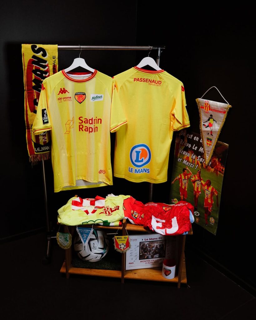 Les maillots de Ligue 2 2025-2026, club par club