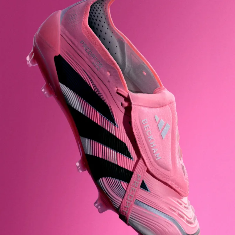 David Beckham reçoit une Predator rose inédite et exclusive