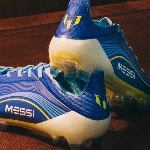 Une paire de F50 unique pour célébrer le Ballon d'Or de Dembélé