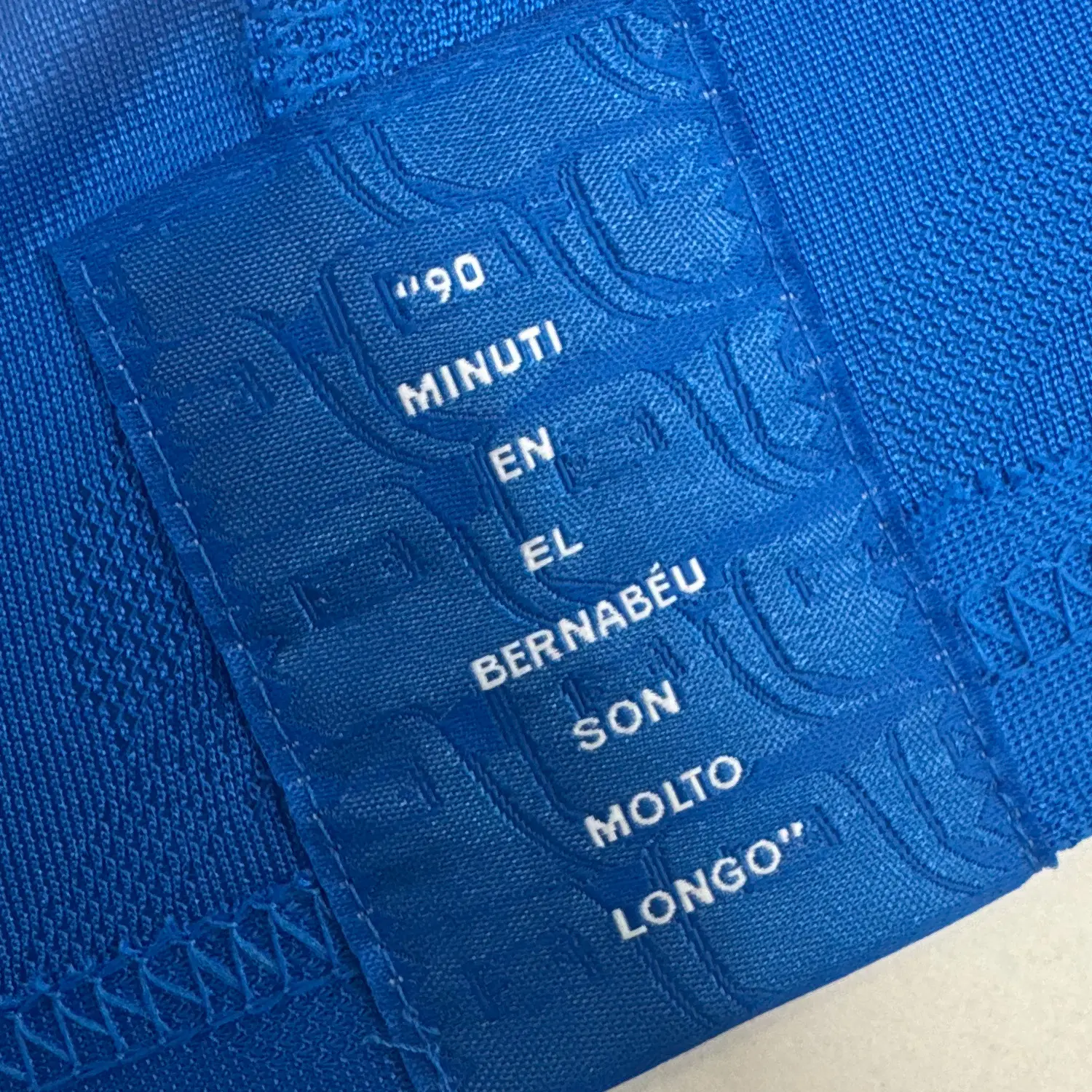 Ces détails cachés par adidas sur les maillots de ses clubs Elite