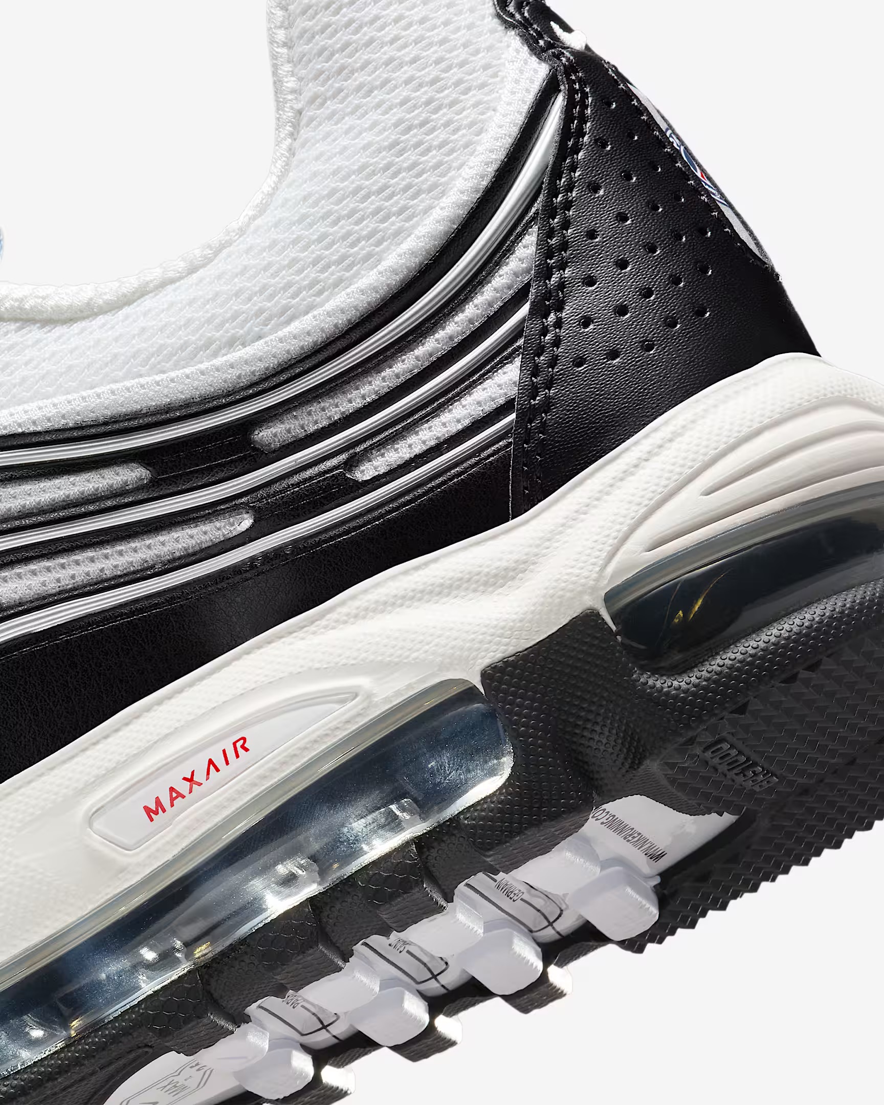 Air Max PSG : un nouveau modèle aux couleurs du club parisien