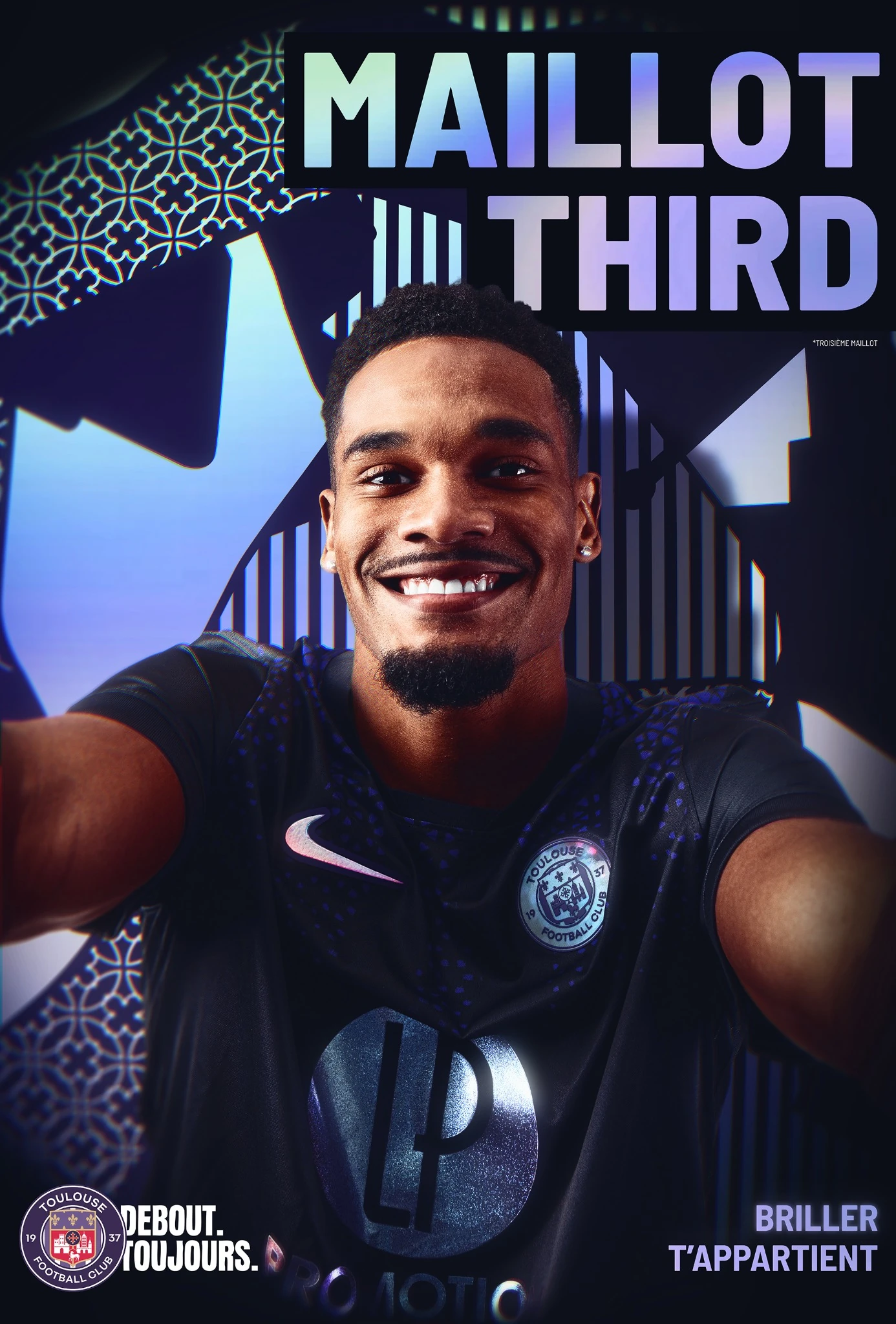 Le TFC sort son maillot third 25/26 avec des reflets iridescents