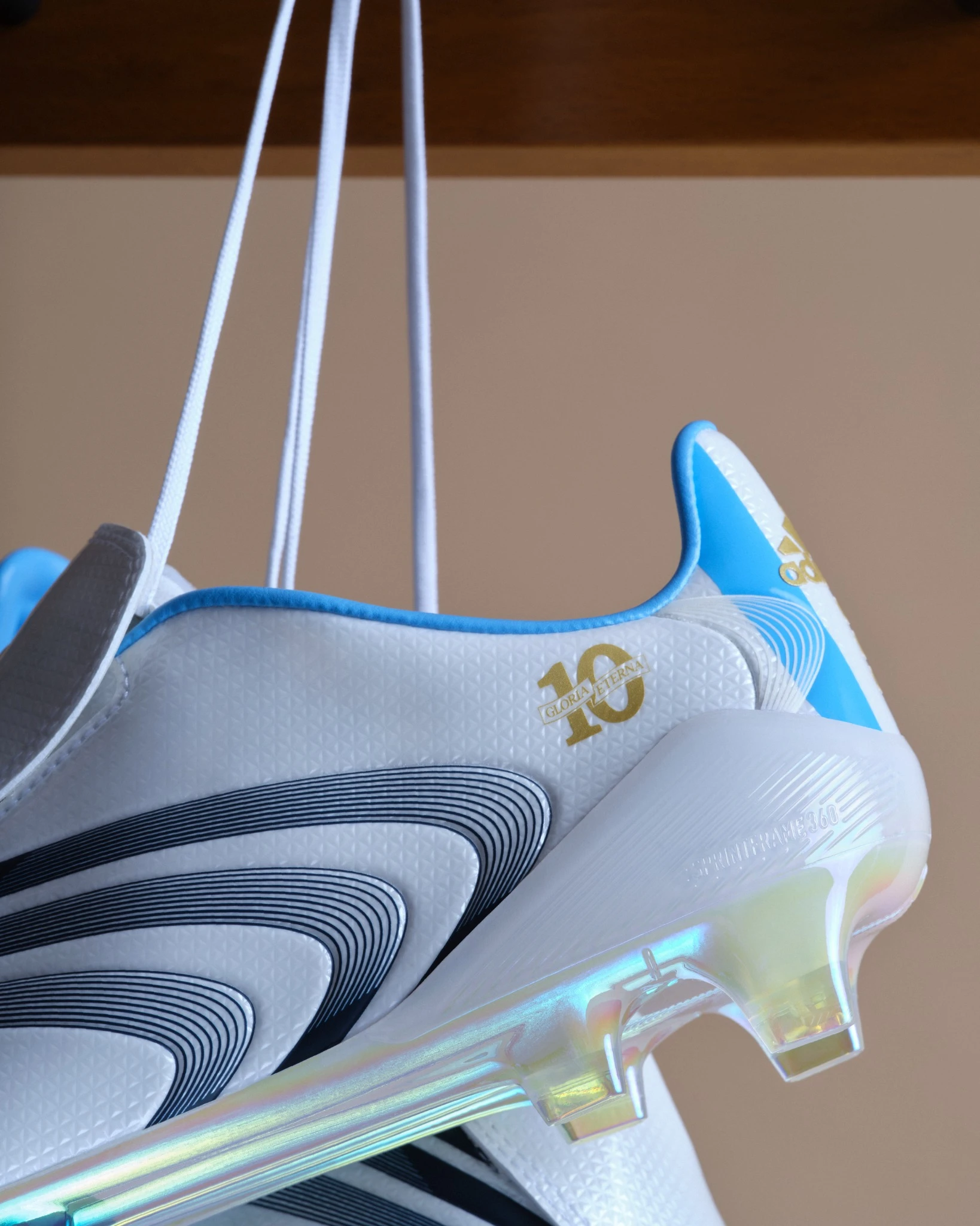 adidas réédite la F50 TUNIT de 2006 portée par Lionel Messi