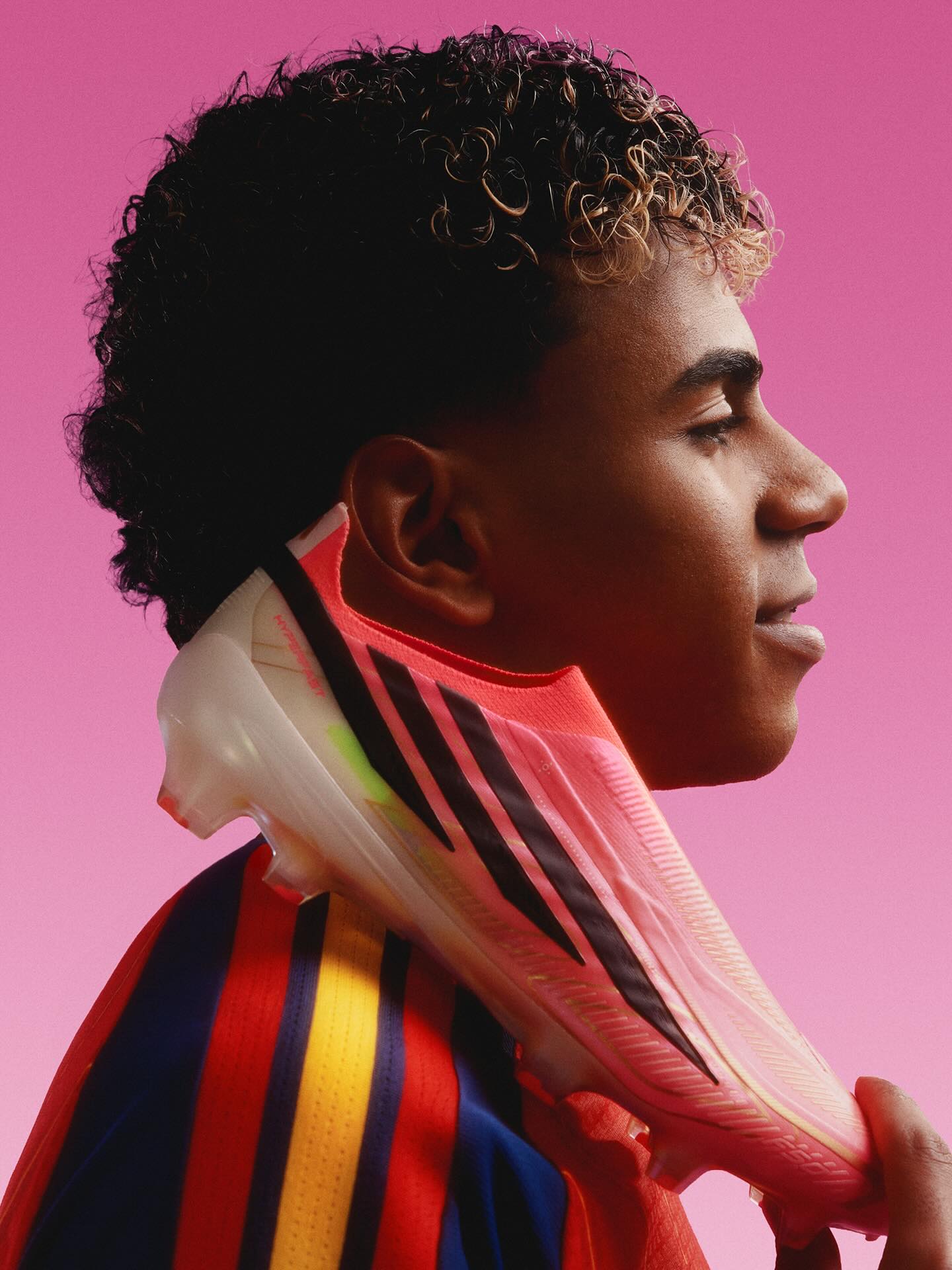 adidas aussi mise sur le rose pour ses crampons du Mondial 2026